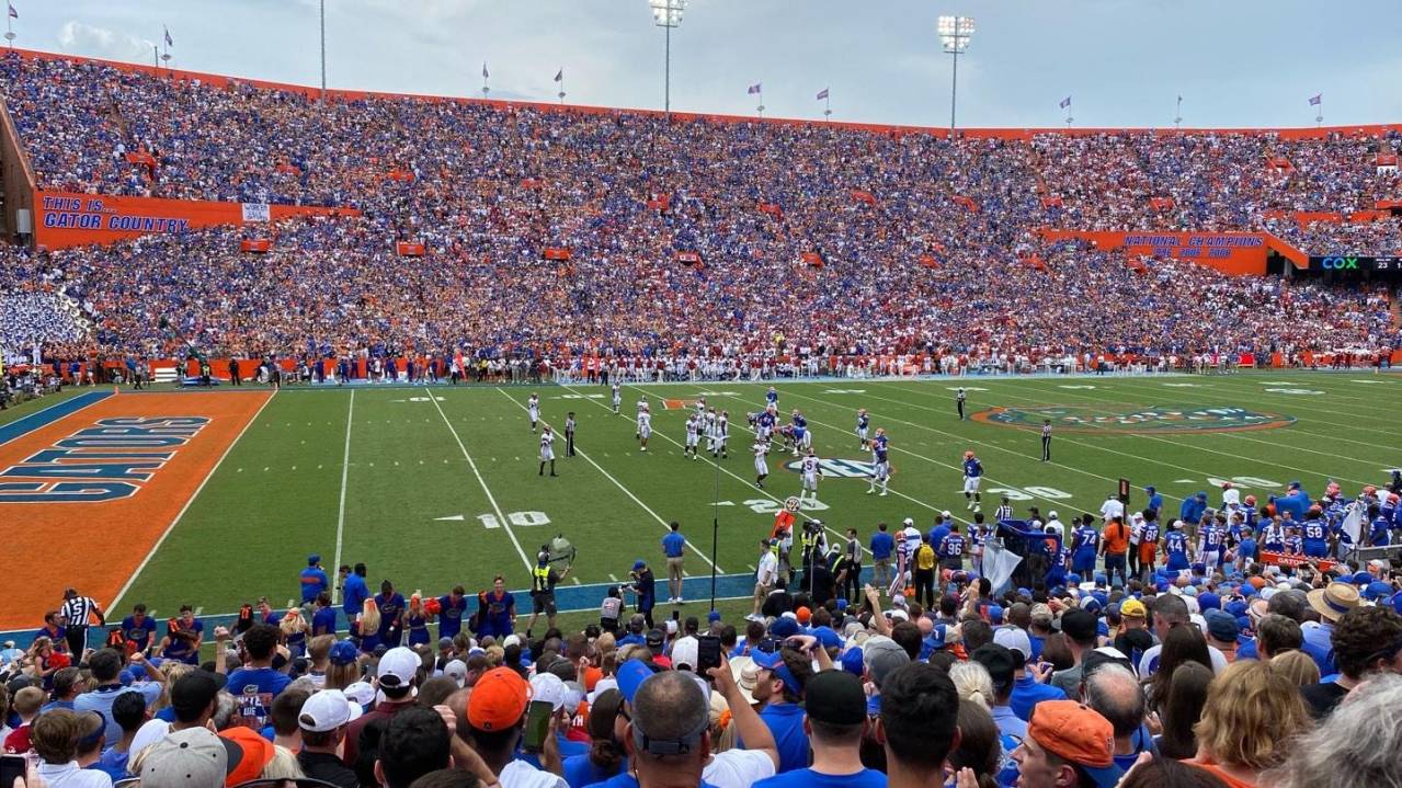Field Level | Florida Gators Football vs Texas Longhorns Football | 4 ...