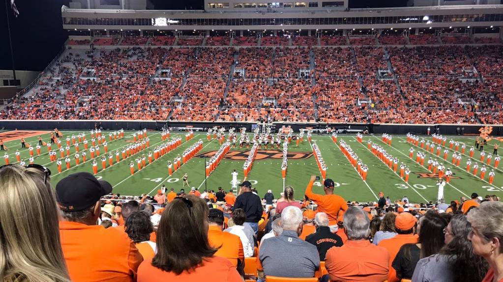 Middle (200 Level) | Oklahoma State Cowboys Football vs Kansas State ...