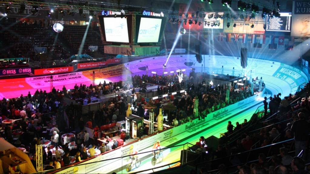 VIP Area with Reserved Box | Six Days Bremen | 10-13 Jan 2025 | ÖVB Arena | Koobit