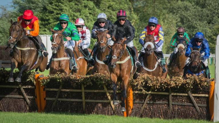 Uttoxeter Racecourse Events & Tickets 2025-26 - Uttoxeter | Koobit