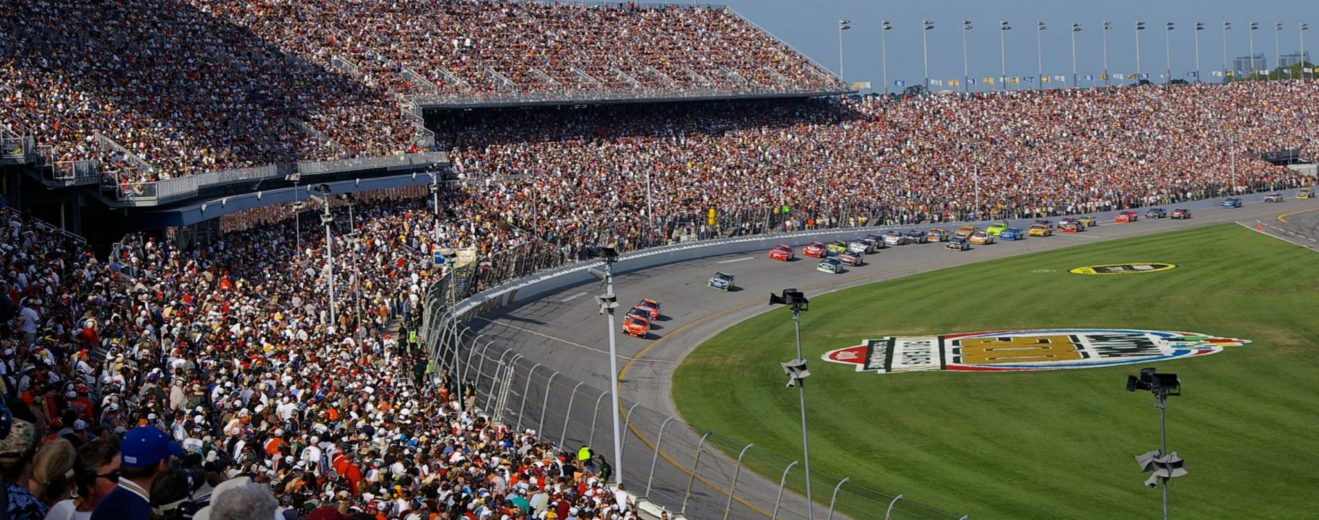 Daytona 500 | 16 Feb 2025 | Daytona International Speedway | Koobit