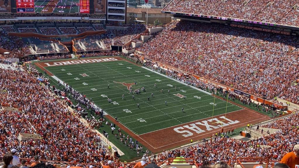 Upper (100 Level) | Texas Longhorns Football vs San Jose State Spartans ...