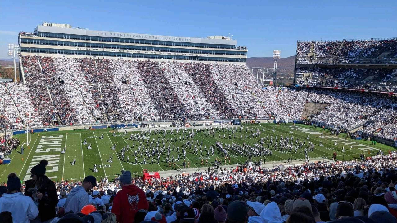 Upper Level | Penn State Nittany Lions Football vs Northwestern ...